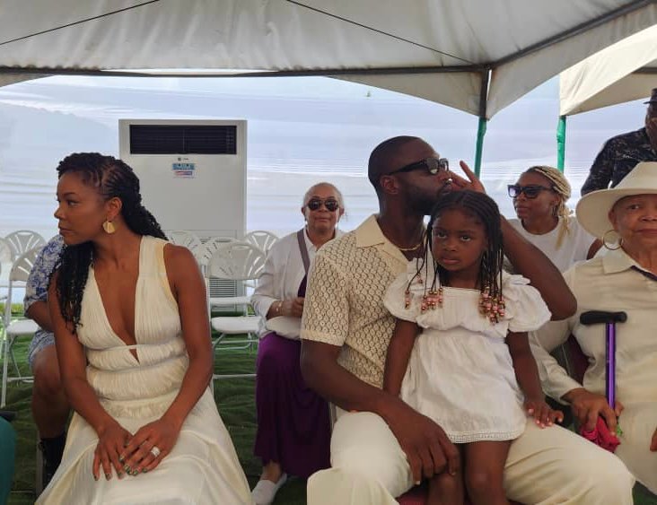 See Images : Gabrielle Union And Husband, Dwayne Wade Make A Stop In ...